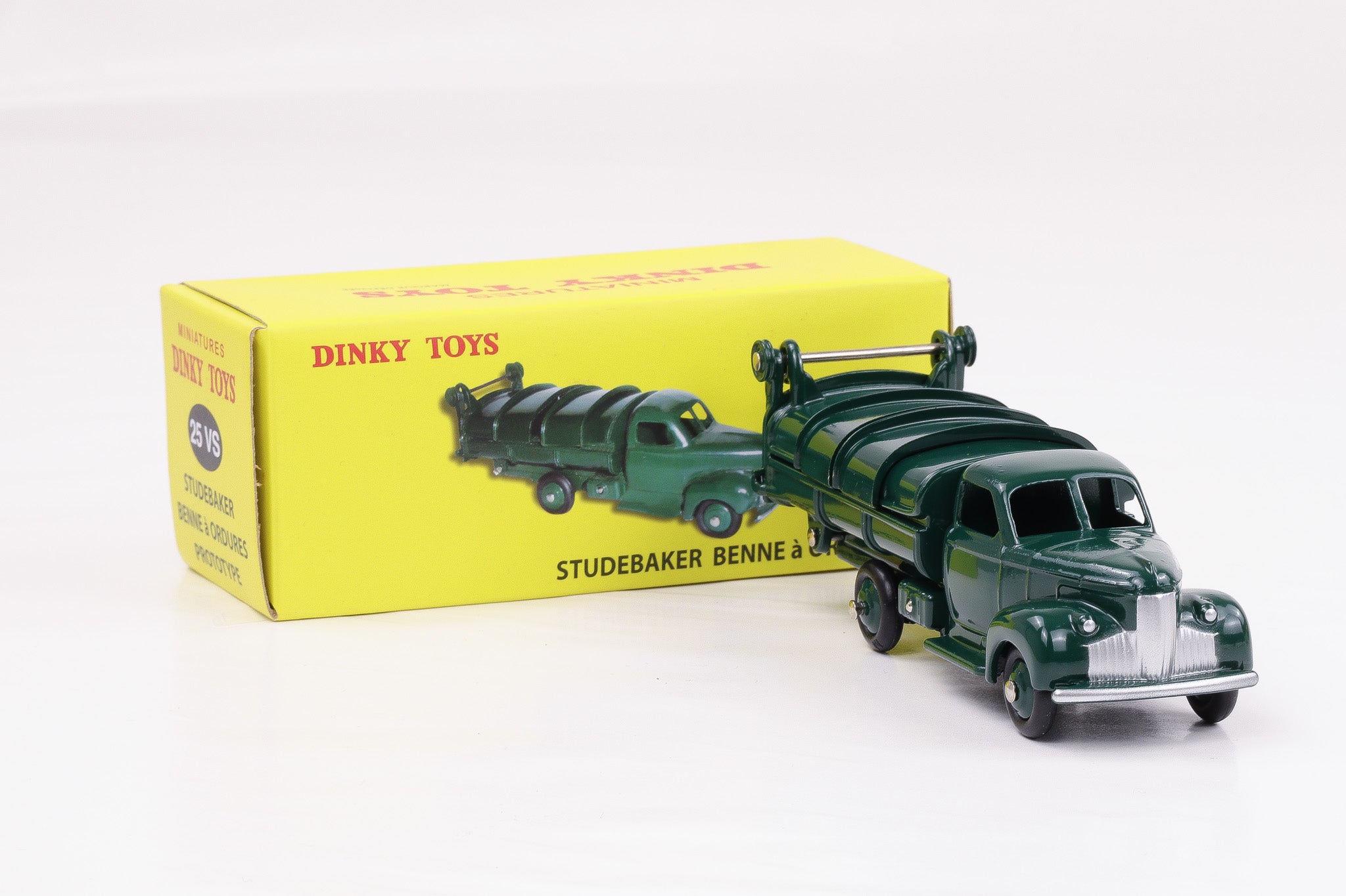 Dinky Toys Atlas Studebaker Benne a Ordures LKW Prototype grün 25 VS ...